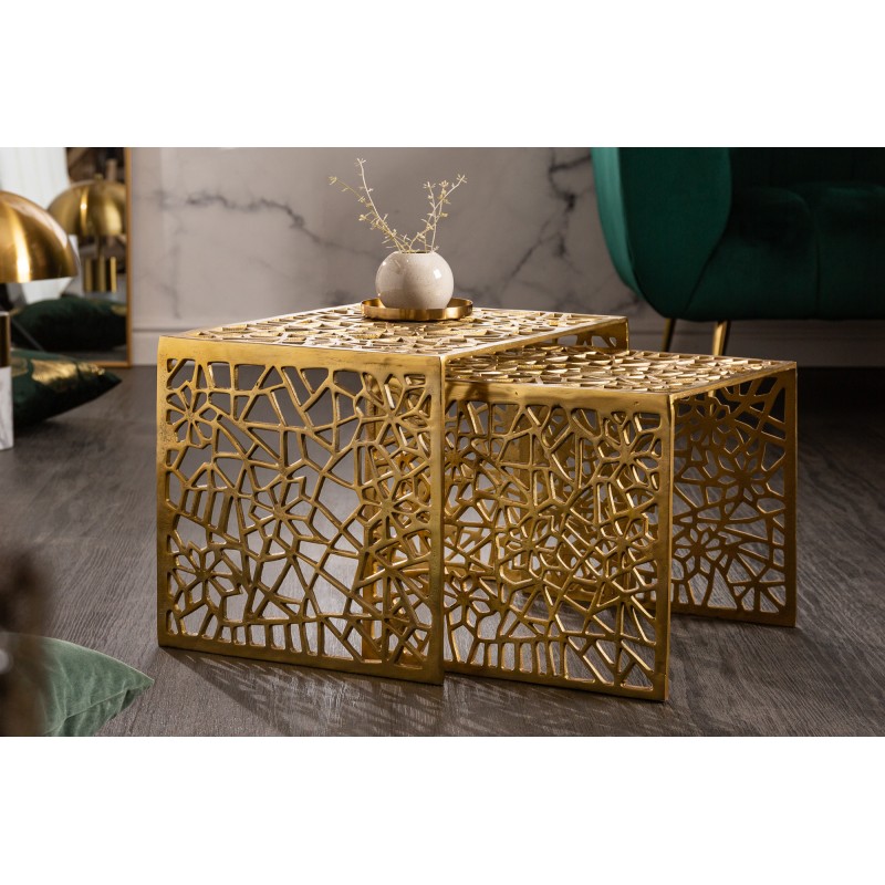 Table basse artisanale ABSTRACT 60cm en aluminium argenté au design Gap